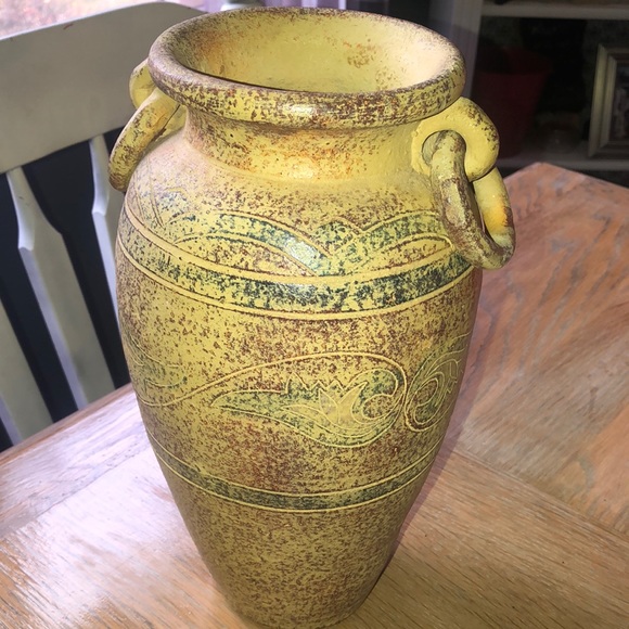 Accents | Vintage Aztec Vase Beige With Burgundy Green And Brown ...